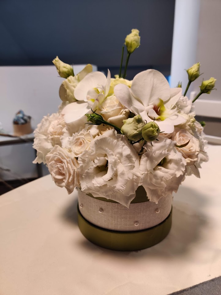 WHITE BOX - Teleflora international
