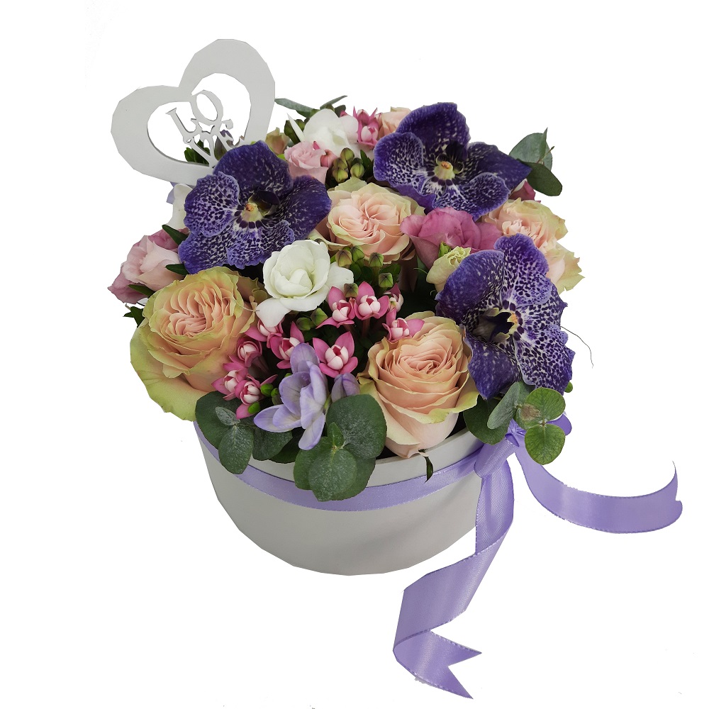 Delicate box of flowers with love - Teleflora international